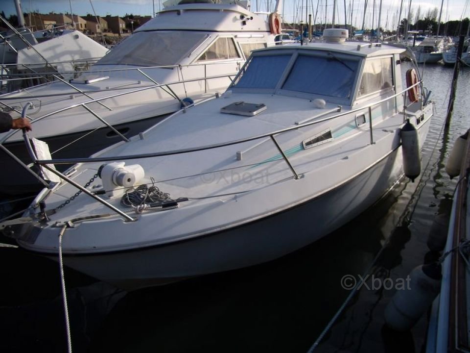 Bateaux à Moteurs d'occasion du chantier de construction BENETEAU ...