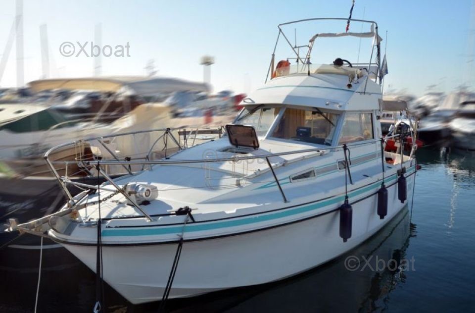Bateaux à Moteurs d'occasion du chantier de construction BENETEAU ...