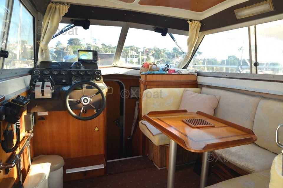 Bateaux à Moteurs d'occasion du chantier de construction BENETEAU ...