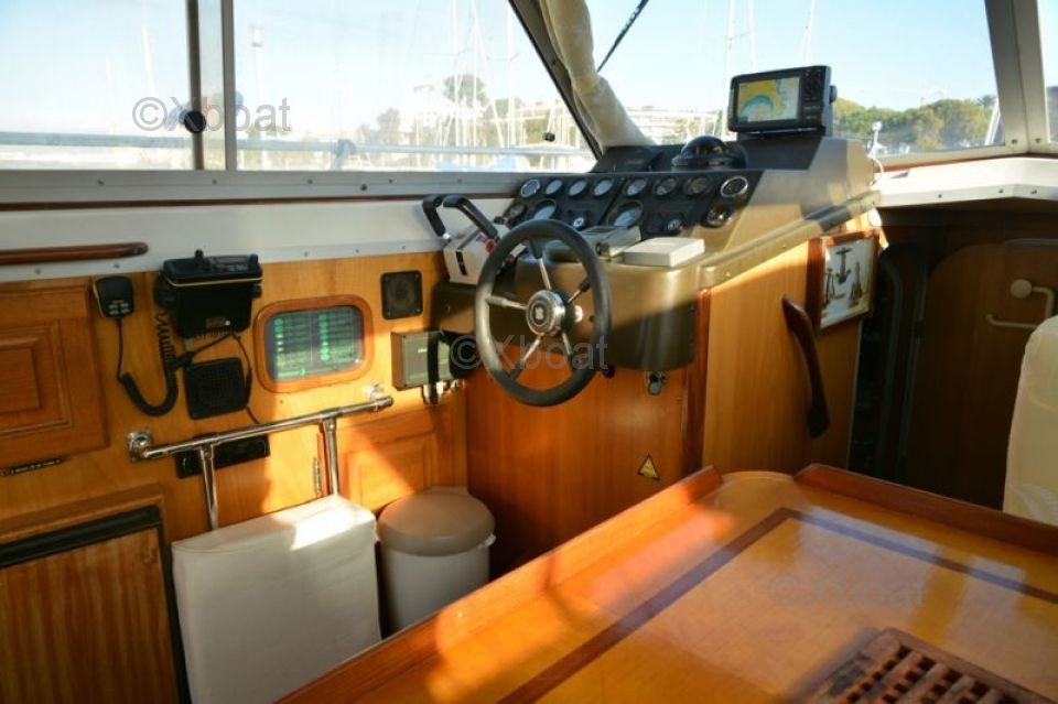 Bateaux à Moteurs d'occasion du chantier de construction BENETEAU ...