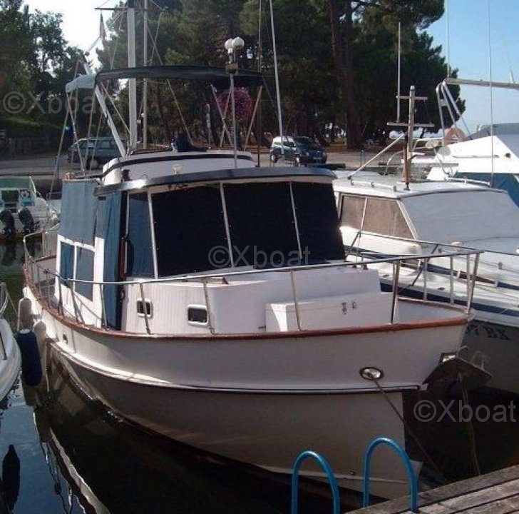 Bateaux à Moteurs d'occasion du chantier de construction Transpacific ...