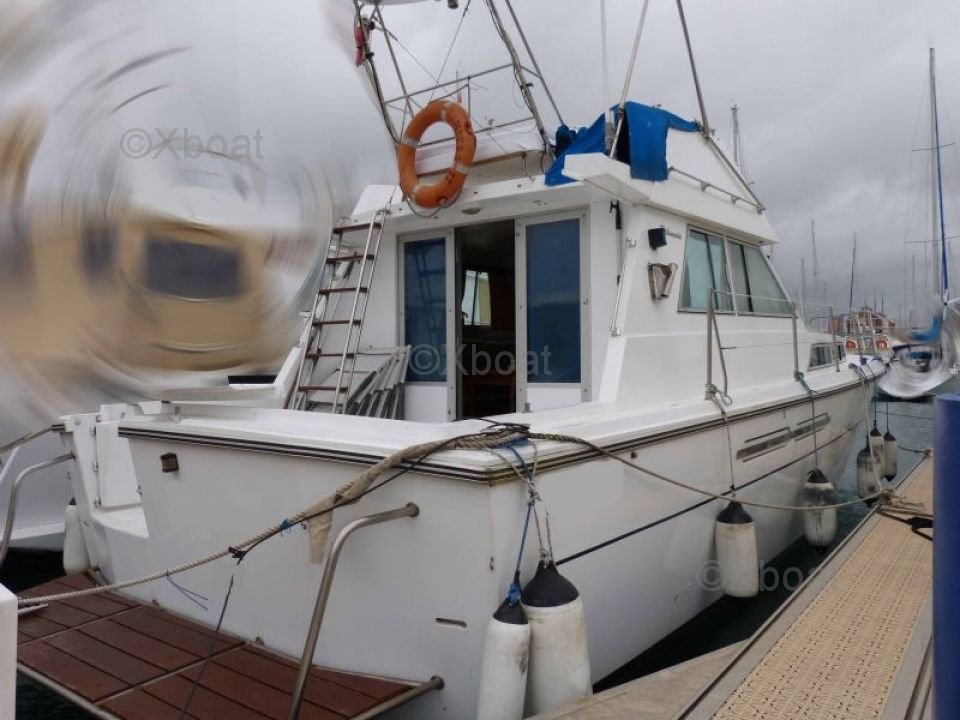 Bateaux à Moteurs d'occasion du chantier de construction MARINE PROJECT ...