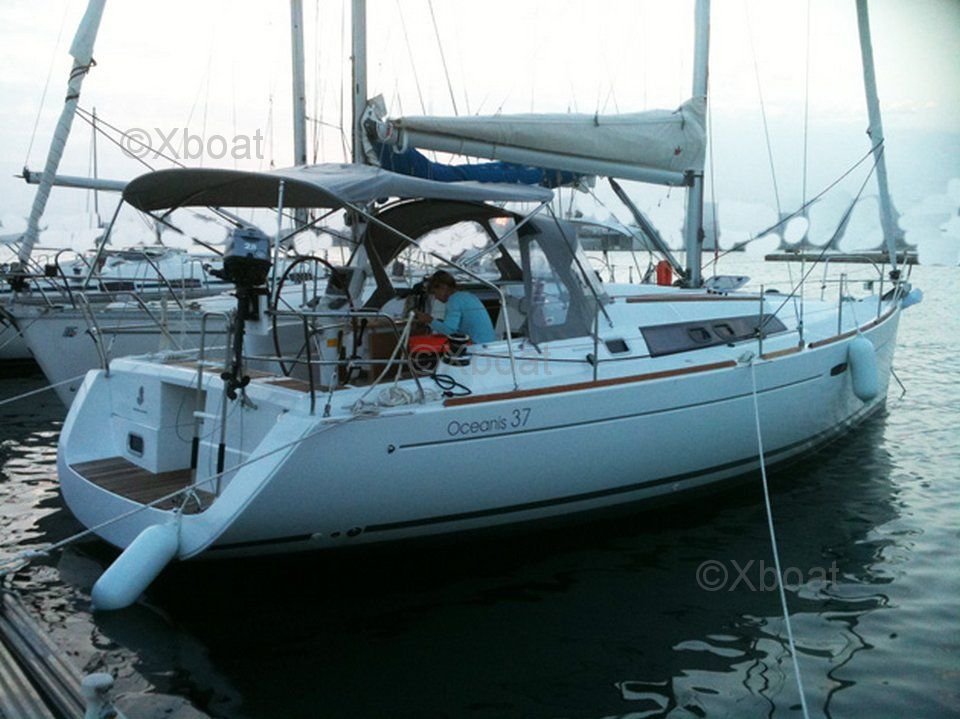 Occasion BENETEAU OCEANIS 37 2010 - France Med