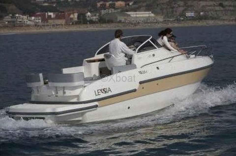 Bateaux à Moteurs d'occasion du chantier de construction Lexsia, Modèle ...