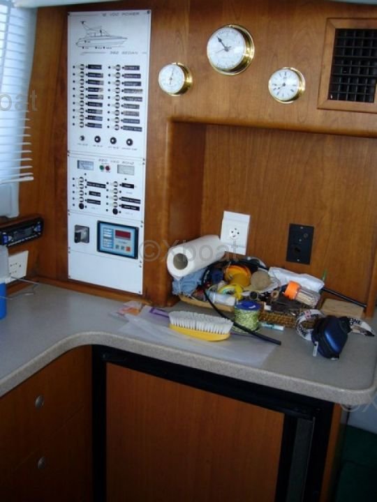 Bateaux à Moteurs d'occasion du chantier de construction Silverton ...