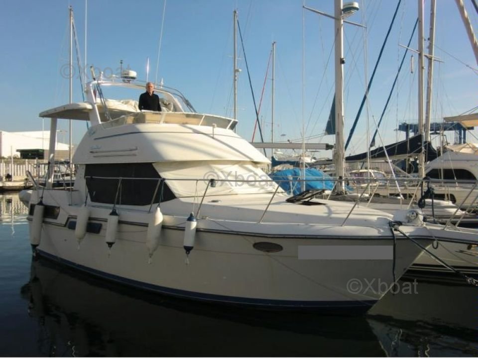 Bateaux à Moteurs d'occasion du chantier de construction Carver yachts ...