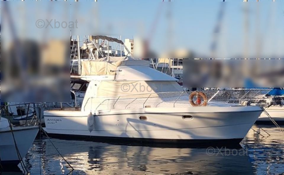 Bateaux à Moteurs d'occasion du chantier de construction BENETEAU ...